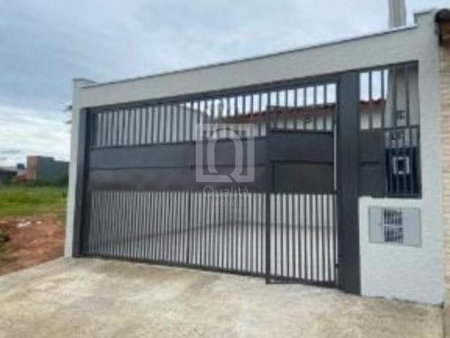 Casa à venda no Parque São Bento em Sorocaba | 2 Quartos, 1 Suíte, 80m²