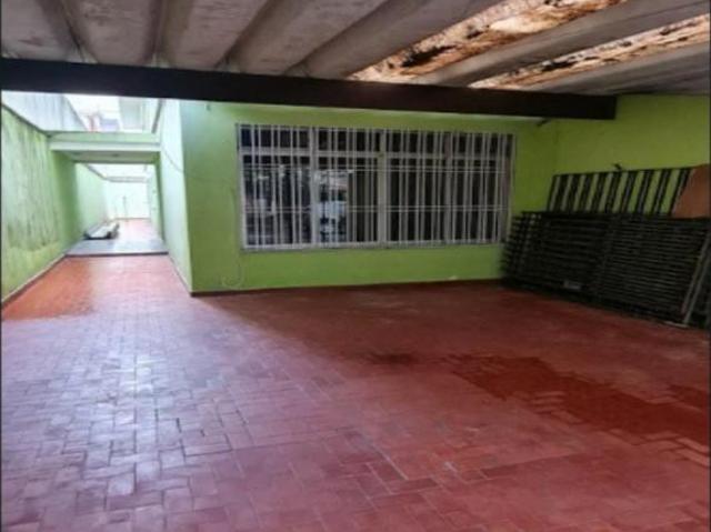 Casa à venda no Parque São Domingos com 150m² 3 dormitórios 1 suíte 4 banheiros 2 vagas