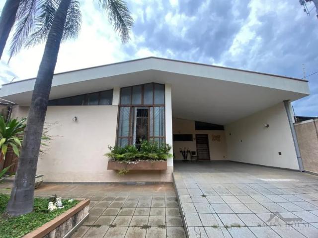 Casa à venda no Parque São Quirino em Campinas/SP