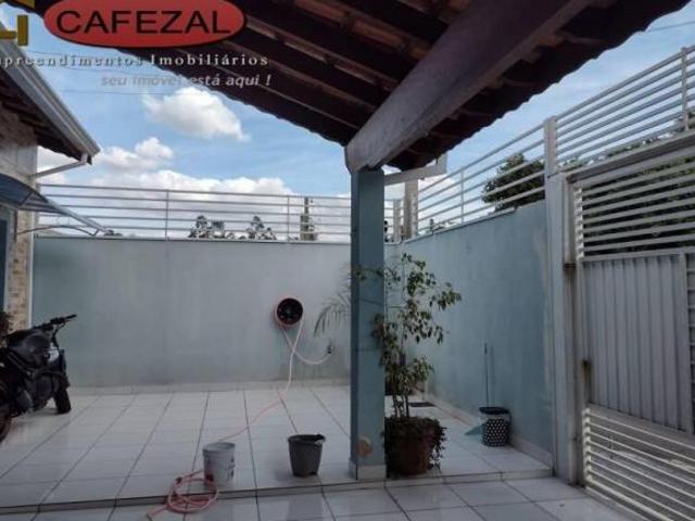 Casa à venda no Parque Santa Isabel
