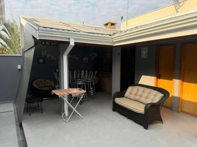 Casa à venda no Parque Santa Isabel