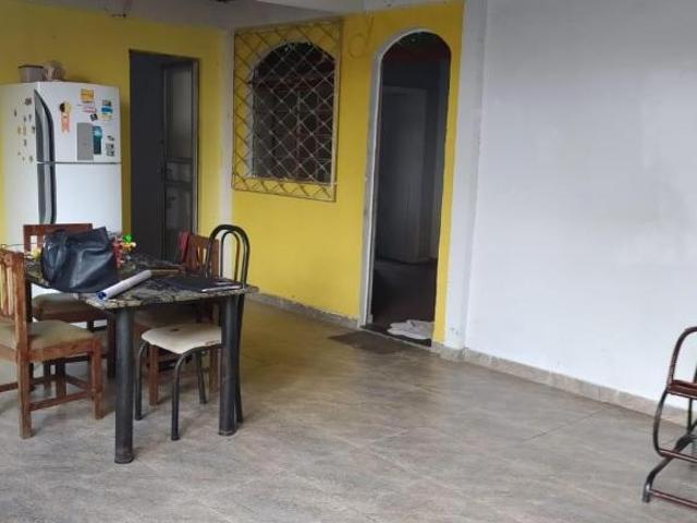 Casa à venda no Parque Turistas