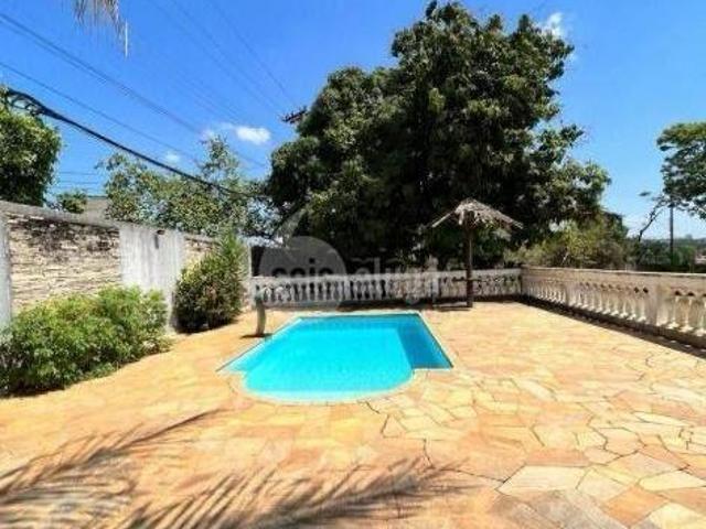 Casa à Venda no Parque Tancredi, Americana: 4 Quartos, 236m²