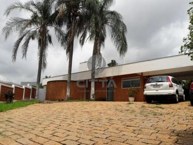 Casa à venda no Parque Taquaral. Para investidores