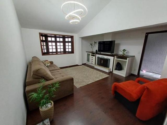 Casa à Venda no Parque Terra Nova