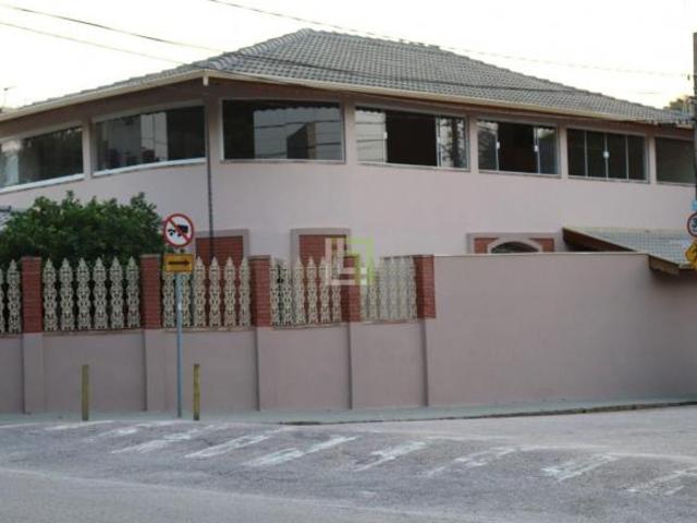 Casa à venda no Parque União
