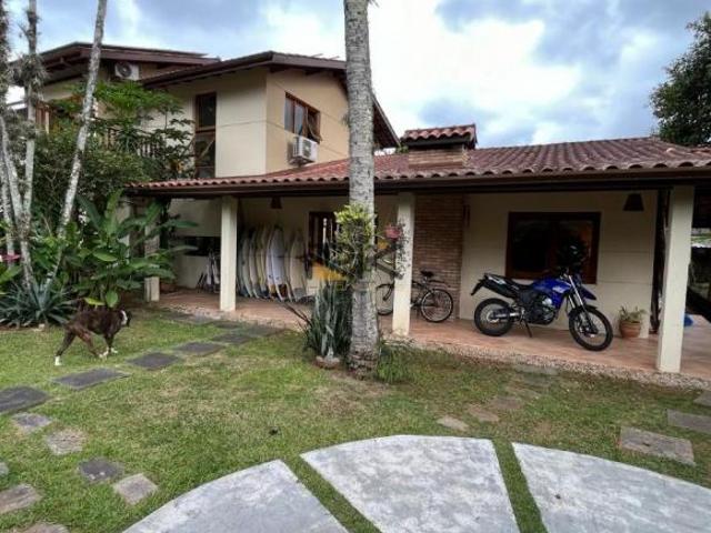 CASA À VENDA NO PARQUE VIVAMAR COM 4 DORMITÓRIOS SENDO 2 SUÍTES,COZINHA,VARANDA GOURMET