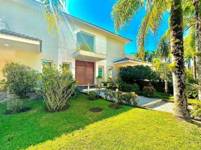 Casa à Venda no Pernambuco I em Guarujá | Alfa Imóveis Guarujá