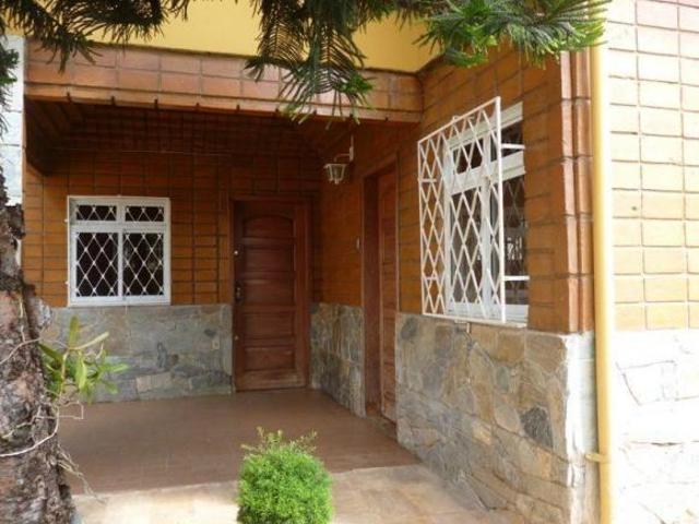 Casa com 3 quartos à venda em Belo Horizonte, no bairro Planalto