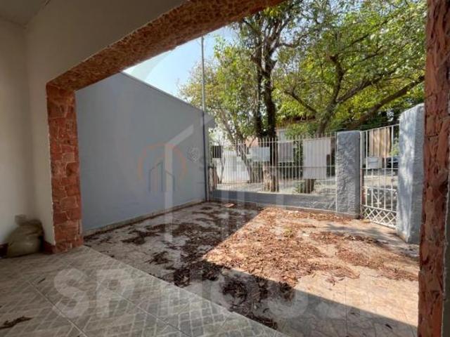 Casa à venda no Planalto Paulista, 03 quartos, 01 vaga, 200m²