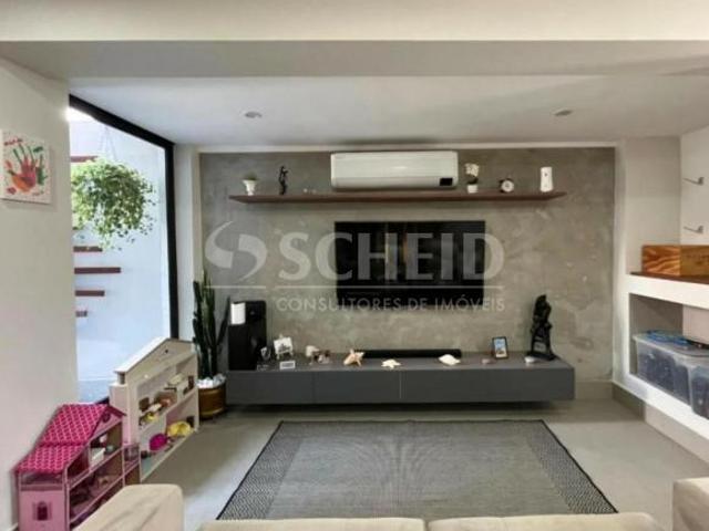 Casa a venda no Planalto Paulista, 141 metros e 03 dormitórios e 02 vagas