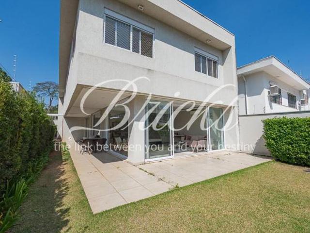 CASA A VENDA NO PLANALTO PAULISTA 350M²