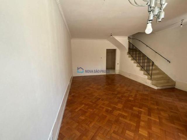 Casa à venda no Planalto Paulista