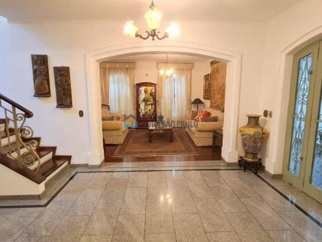 Casa à venda no Planalto Paulista 4 suítes, 4 vagas, sobrado isolado, 477 m² terreno