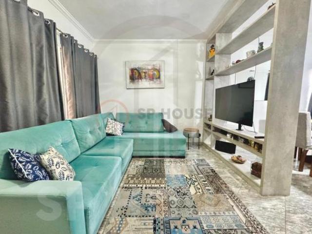 Casa à venda no Planalto Paulista com 3 quartos, 2 vagas de garagem, 109m², reformada