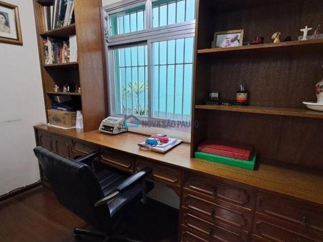 Casa à venda no Planalto Paulista com 4 quartos e 4 vagas