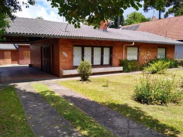 CASA À VENDA NO PLANALTO PERTO DO LAGO NEGRO