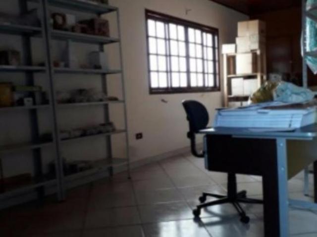 Casa à venda no Presidente Altino com 5 quartos