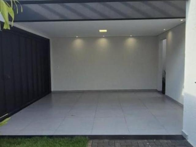 Casa à venda no Prolongamento Ângela Rosa