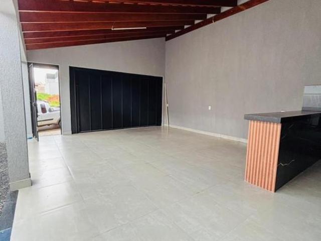 Casa à venda no Quinta do Oeste