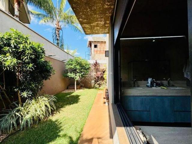Casa à venda no Quinta do Golfe Residencial, com 2 quartos, energia fotovoltaica