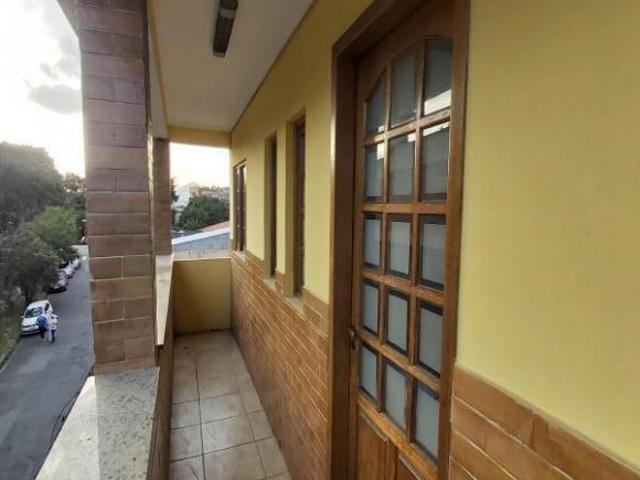 Casa à venda no Rochdale com 8 quartos