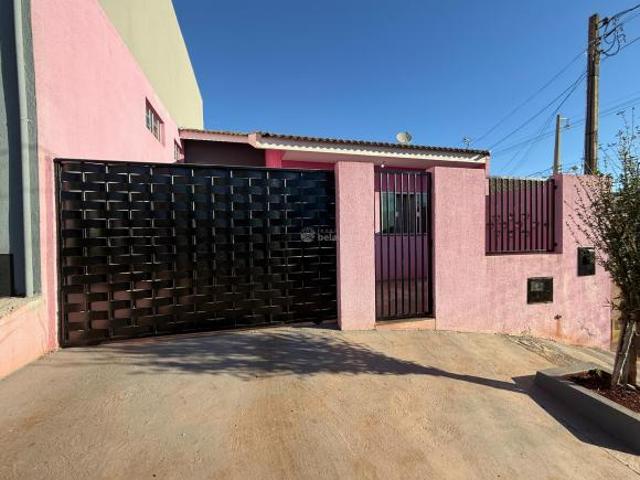 CASA À VENDA NO RESID. INTERLAGOS EM APUCARANA