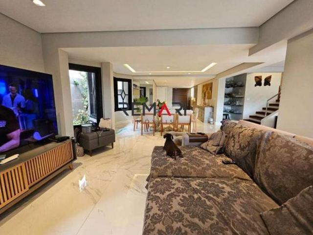 Casa à venda, no Residencial 6 Alphaville em Santana de Parnaíba, Alphaville, com 3 quartos, 260,00m