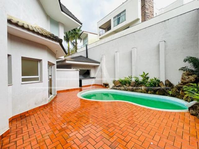 Casa à venda no Residencial Colinas de São Francisco