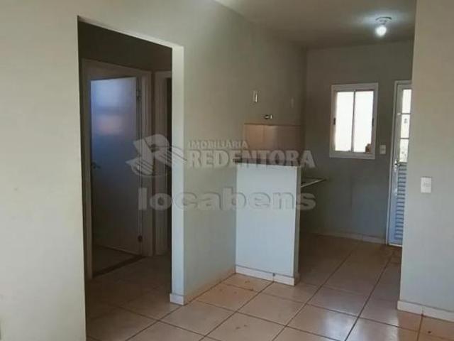 Casa à Venda no Residencial California