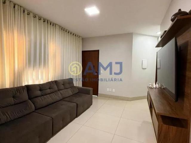 Casa à Venda no Residencial Canadá Goiânia