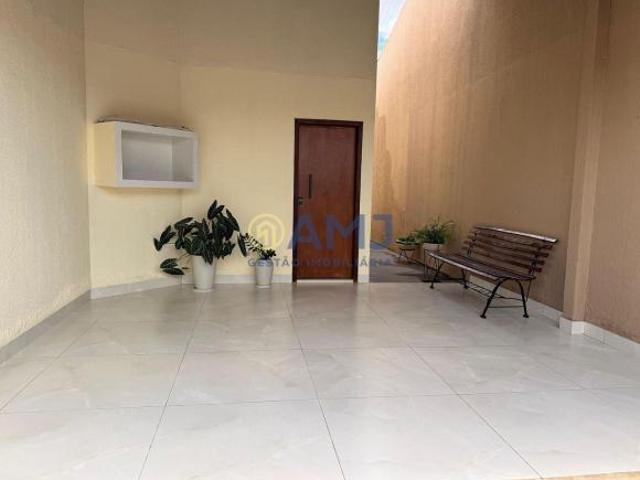 Casa à Venda no Residencial Canadá Goiânia