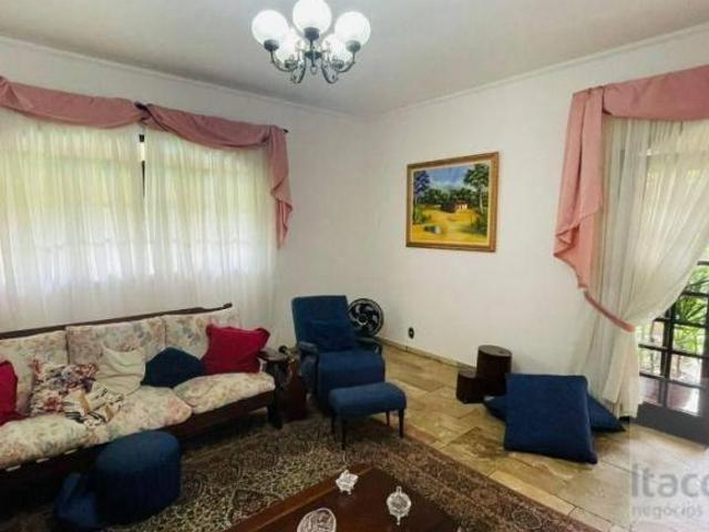 Casa à venda no Residencial Alphaville 12