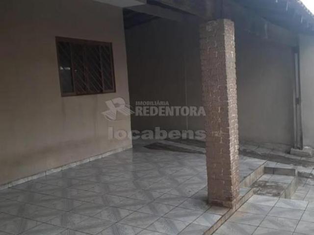 Casa a venda no Residencial Gabriela com 04 quartos e 02 banheiros