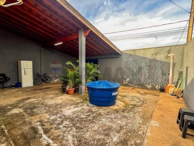Casa á venda no Residencial Floresta com Edícula por R$250.000,00