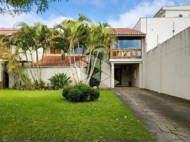 CASA À VENDA NO RESIDENCIAL IPANEMA | 4 DORMITÓRIOS | 2 SUÍTES | PISCINA
