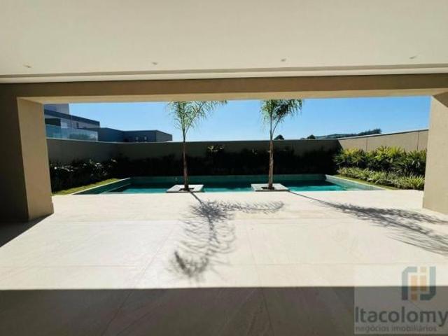 Casa à venda no Residencial Itahyê, Tamboré
