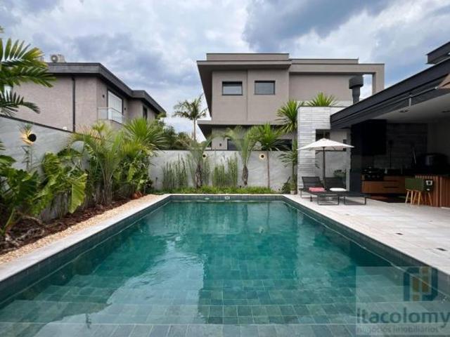 Casa à venda no Residencial Itahyê, Tamboré