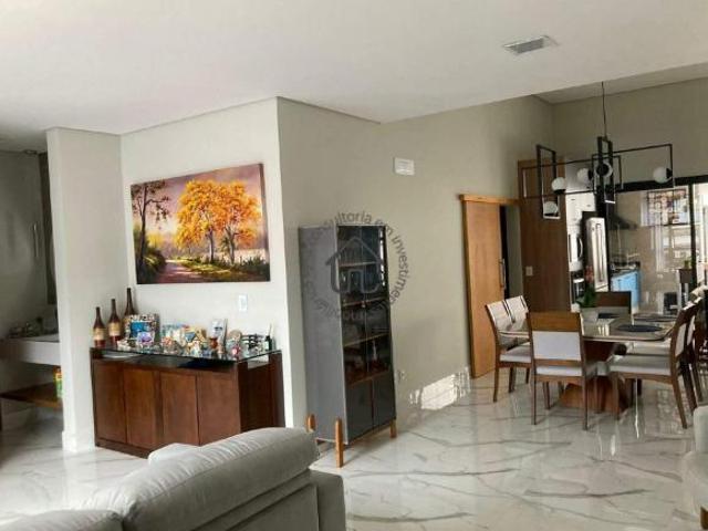 Casa à venda no Residencial Madre Maria Villac em Valinhos
