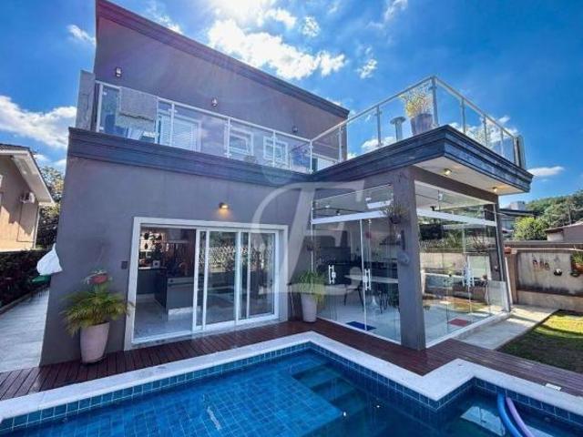 Casa à venda no Residencial Nove Alphaville com Elevador Santana de Parnaíba/SP