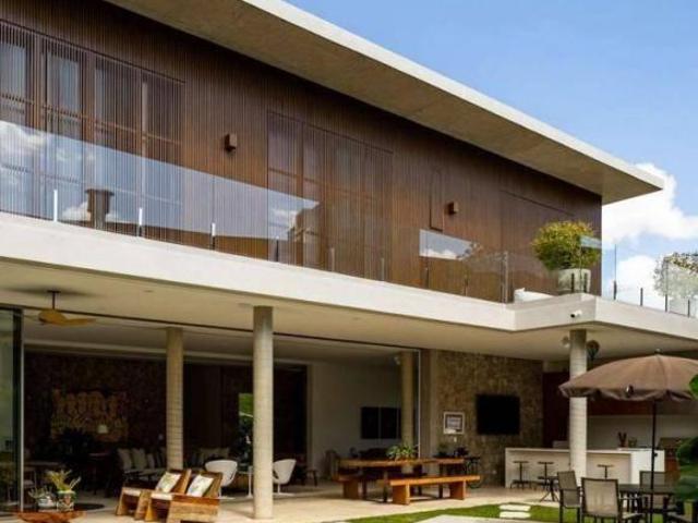 Casa à venda no Residencial Tamboré 10 opção mobiliada