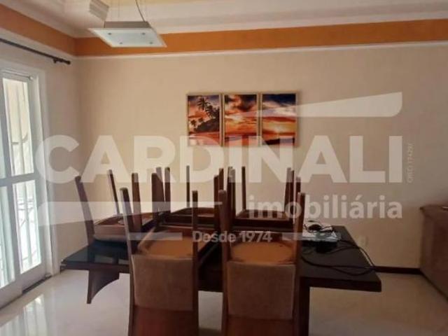 Casa à venda no Residencial Terras do Barão com 3 dormitórios e piscina