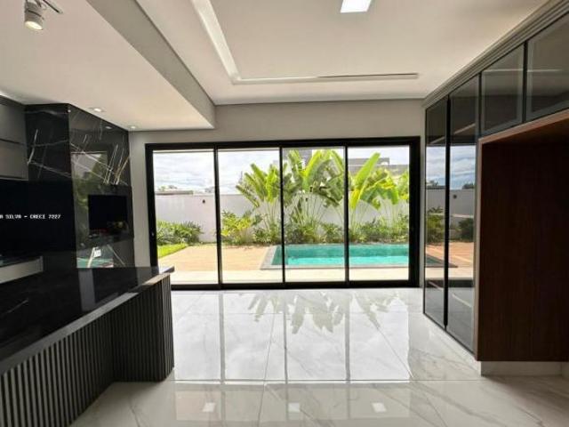 Casa a venda no residencial um Alphaville com 600m 4 dormitórios piscina churras