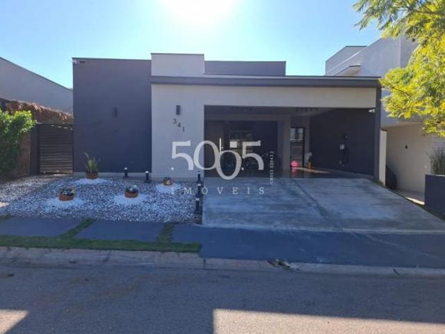 Casa à venda no Residencial Una, com três suítes