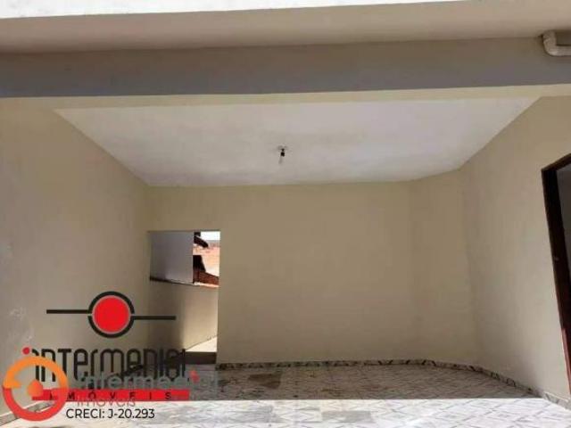 Casa à venda no Residencial Vitória com 100 m² de área construída