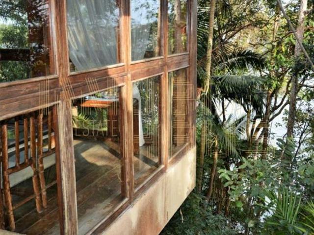 Casa à Venda no Riviera Paulista SP 4 dormitórios