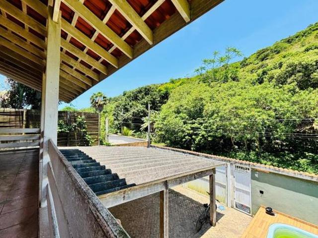 Casa à venda no Tombo no Guarujá, SP | QVista Inteligência Imobiliária Guarujá