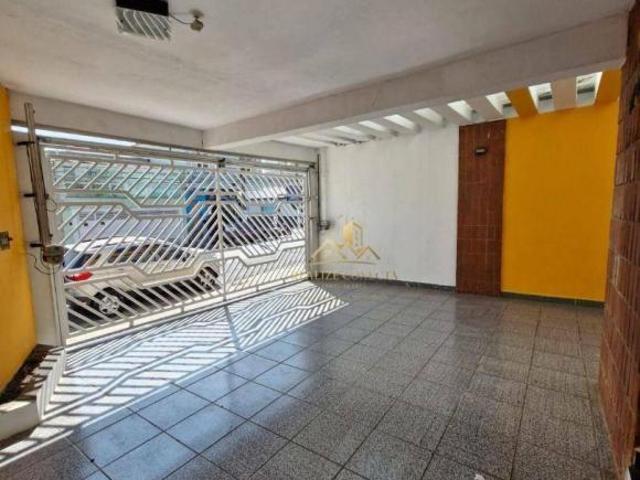 Casa à venda no Tatuapé com 3 suítes, 3 vagas cobertas