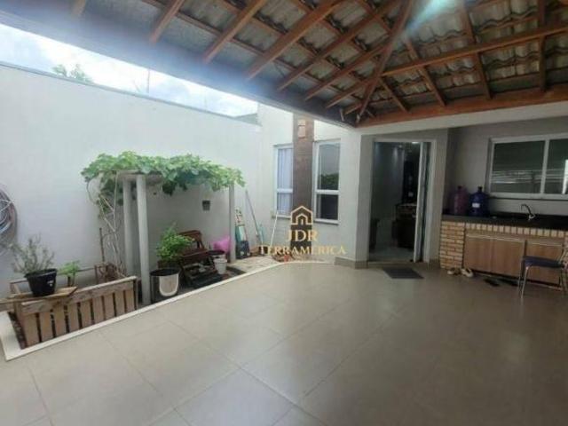 Casa com piscina à venda no Parque Universitário em Americana | 3 dormitórios | 109 m²