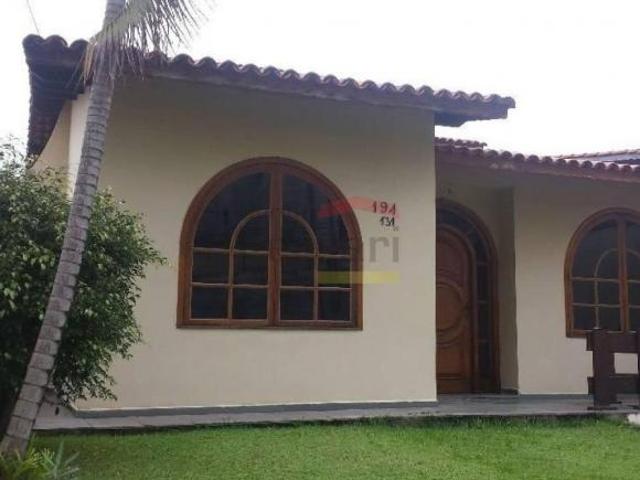 CASA Á VENDA NO TREMEMBE ESTUDA PERMUTA 4 QUARTOS E 8 VAGAS